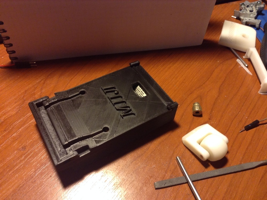 Free 3D file Battery holder・Design to download and 3D print・Cults